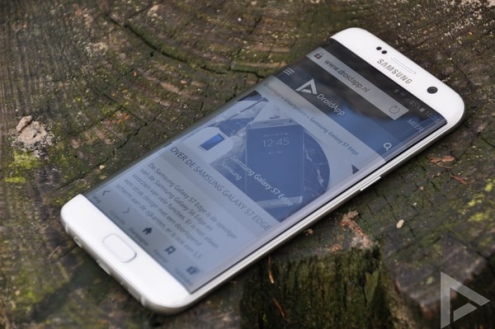 Samsung test Android 7.0 Nougat voor Galaxy S7 (Edge)