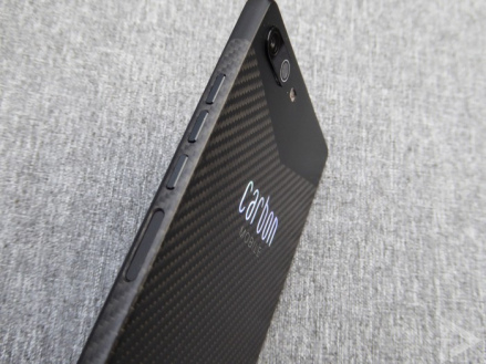 Carbon 1 MK II review: ‘s werelds eerste smartphone van koolstofvezel